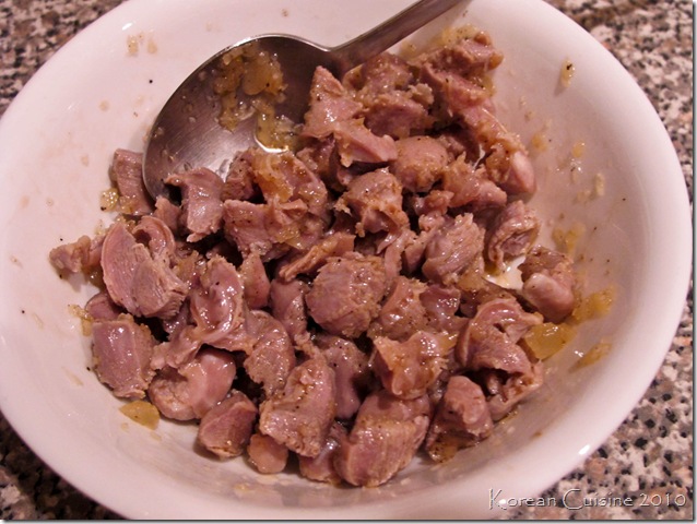 Korean Cuisine: Chicken Gizzard Stir-fry - Dak Ddong Jjip - (닭똥집 볶음)